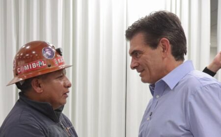 Rodrigo Paz convoca al diálogo a Mario Argollo en medio de 27 días de ...